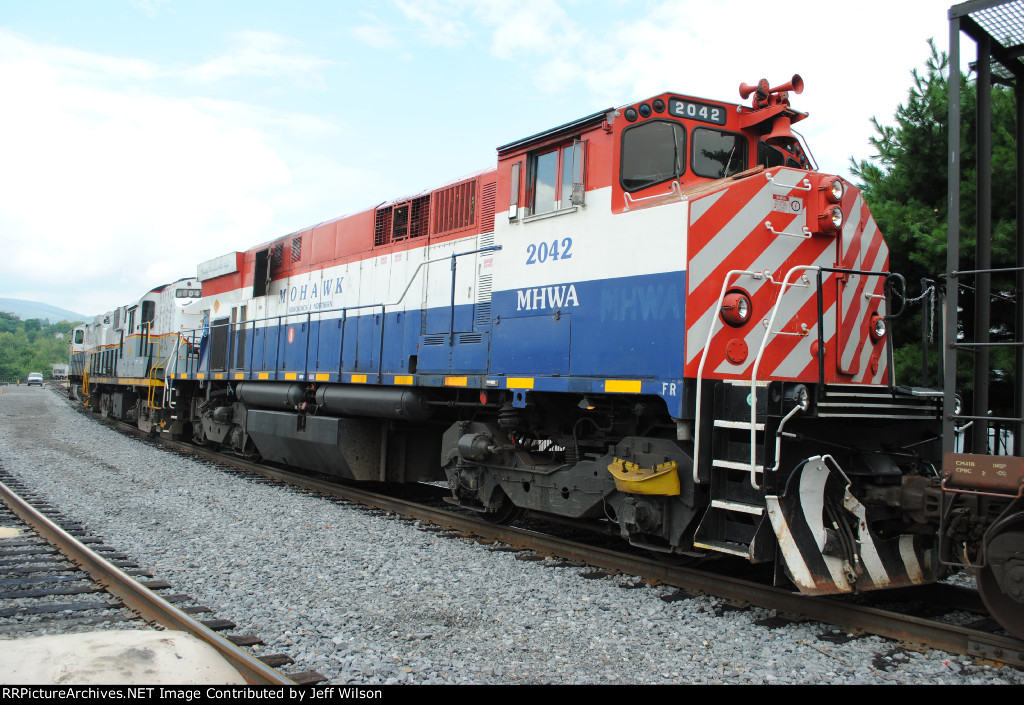 The other MLW widecab unit